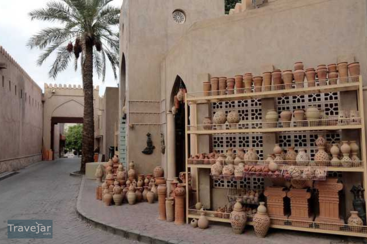 Nightlife In Oman: Bars, Shopping Markets And Must Visit Places